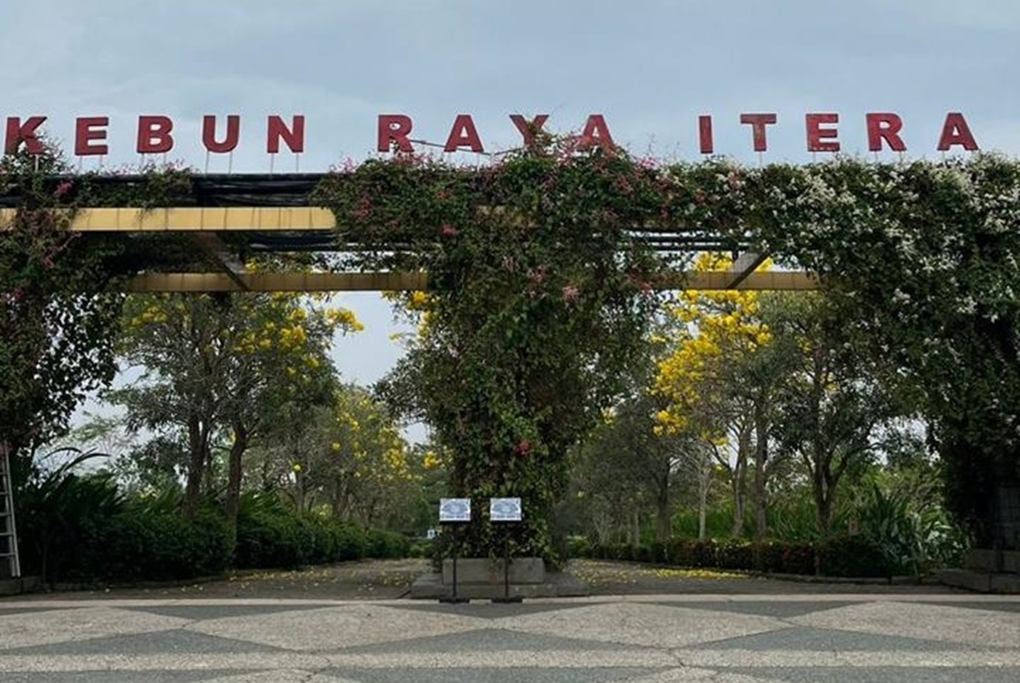 SPOT NYORE FAVORIT KEBUN RAYA ITERA – Kebun Raya Itera